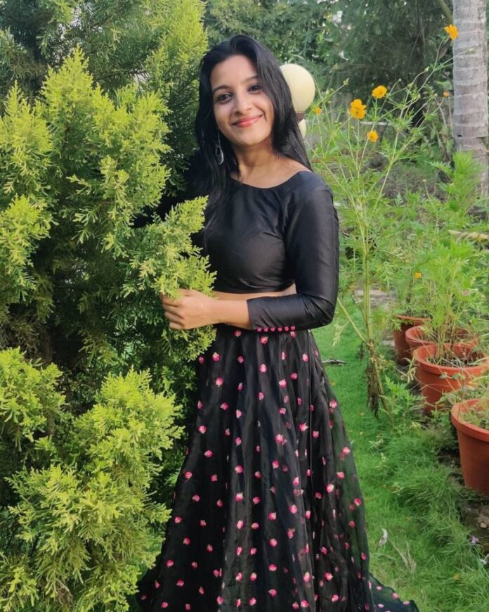 Alphy Panjikaran instagram, age, hd photos, movies, actress , wikipedia ...