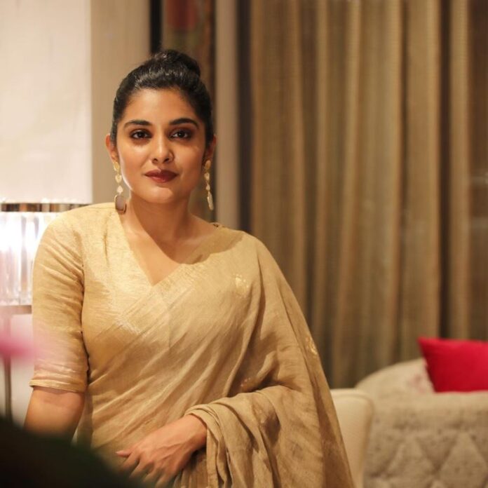 Nivetha Thomas (aka Niveda) Age, Height, Husband, Boyfriend, Family ...