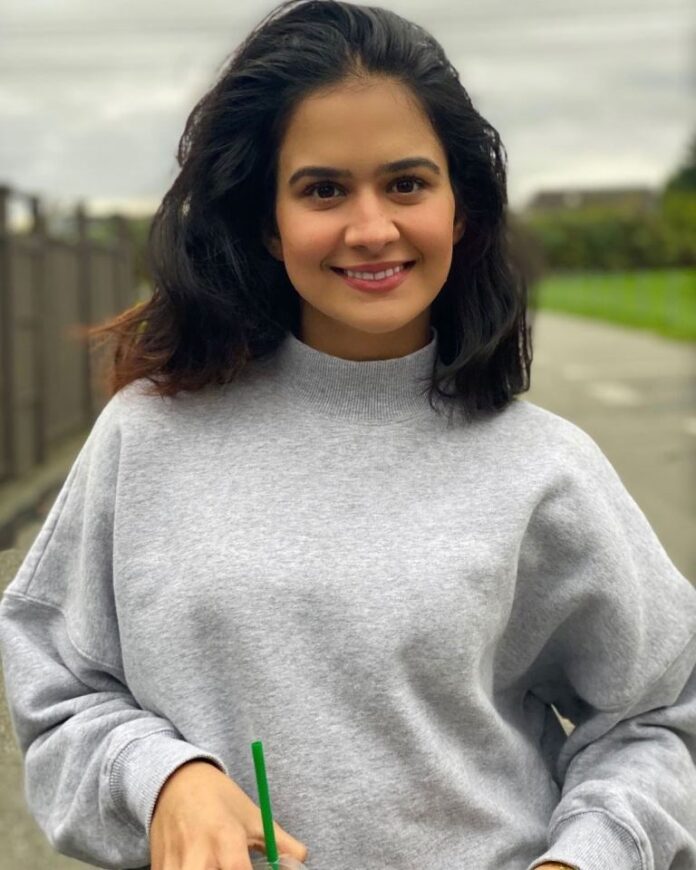 Roopi Gill उम्र - Age (2021), Wiki, जन्म तारीख (Date of Birth}, Family ...