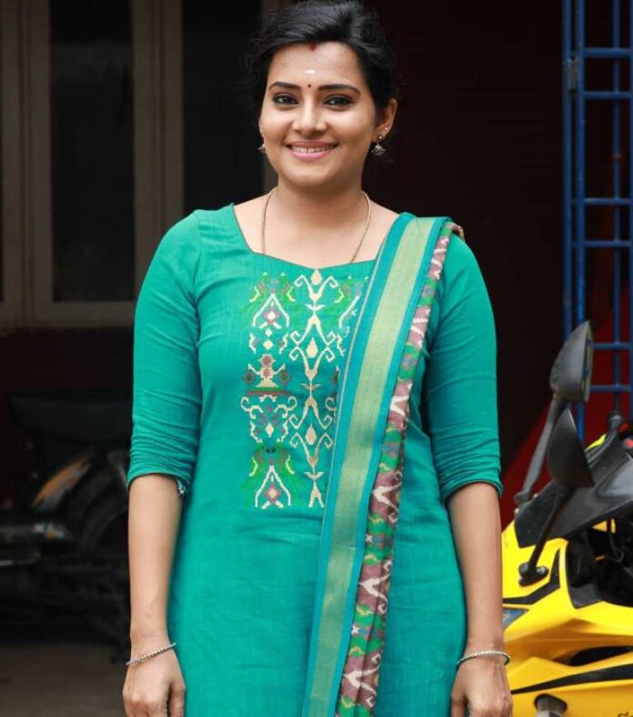 Sruthi Raj Age, Family, Husband Name, Spouse, Birthday, images ...