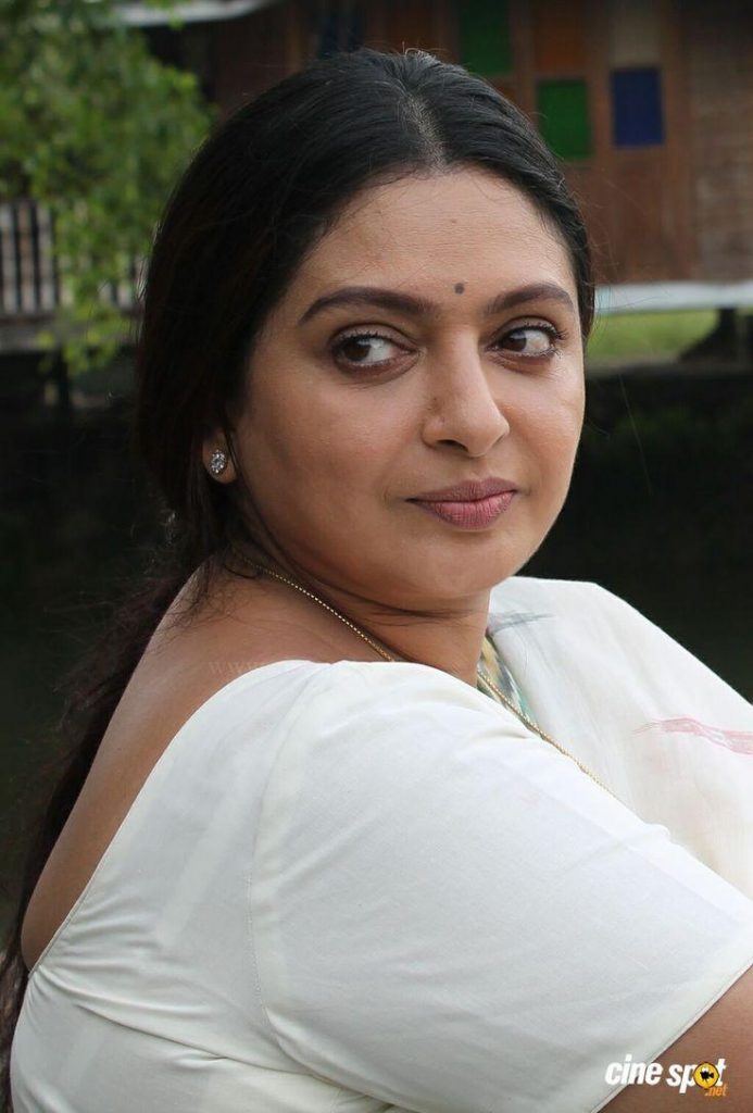 Seetha (Actress) Age, Daughters, Son, Family, Photos, images, Biography ...