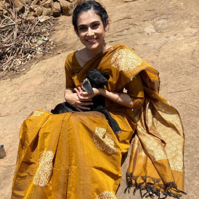 Aakanksha Singh Height, Weight, Age, Husband, family, Photos, Net Worth ...