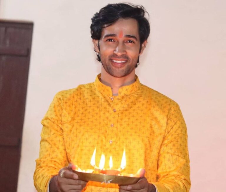 Karan Sharma Age, Wife, Birthday, Girlfriend, Family, Photos, Net Worth ...