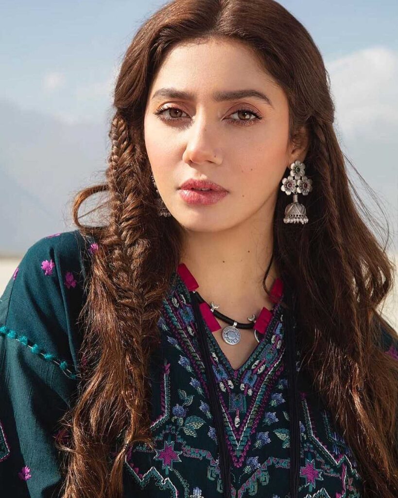 Mahira Khan Height, Birthday, Age, Husband, Family, Photos, Affairs, Boyfriend, Biography ...